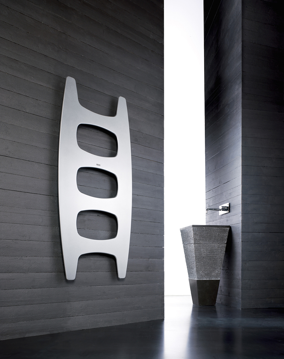 Ultra thin radiators Movie | Cordivari Design